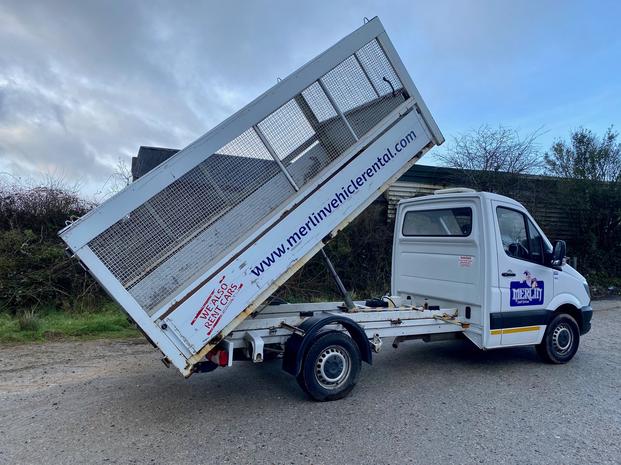 Tipper (with or without cage). Long term rates from £39.42 +VAT per day ...